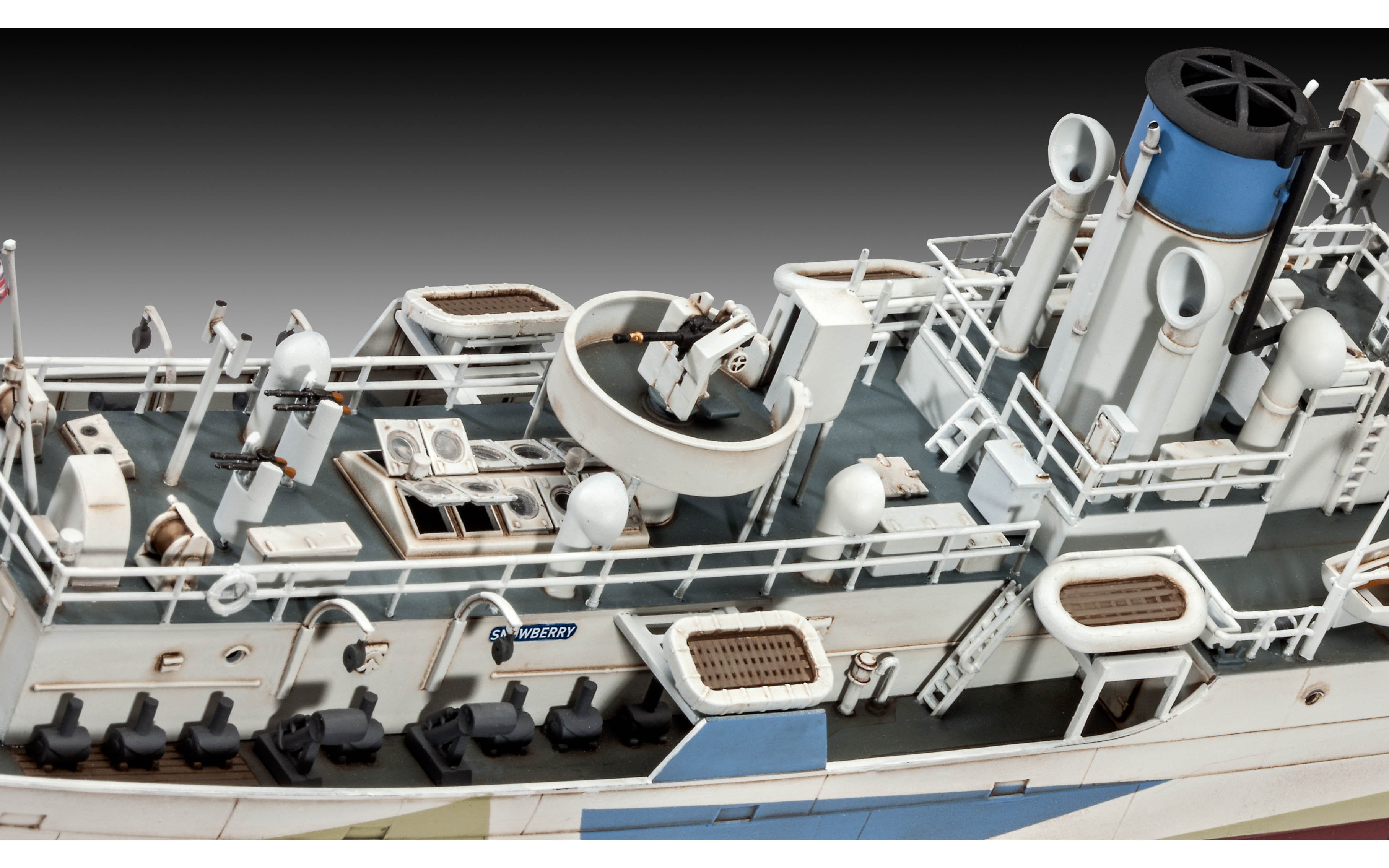 HMCS Snowberry - Revell 05132 | kingshobby.com