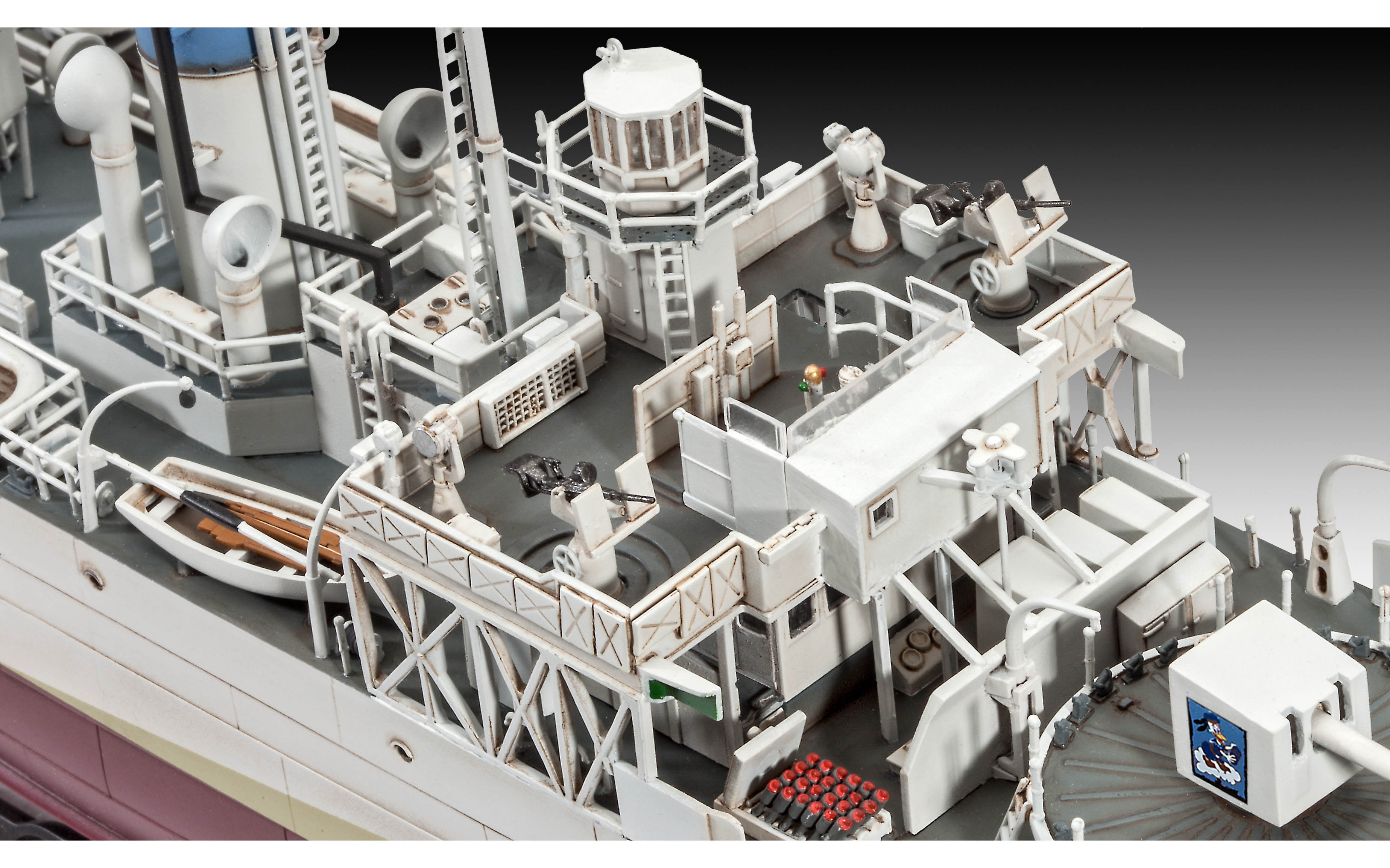 HMCS Snowberry - Revell 05132 | kingshobby.com