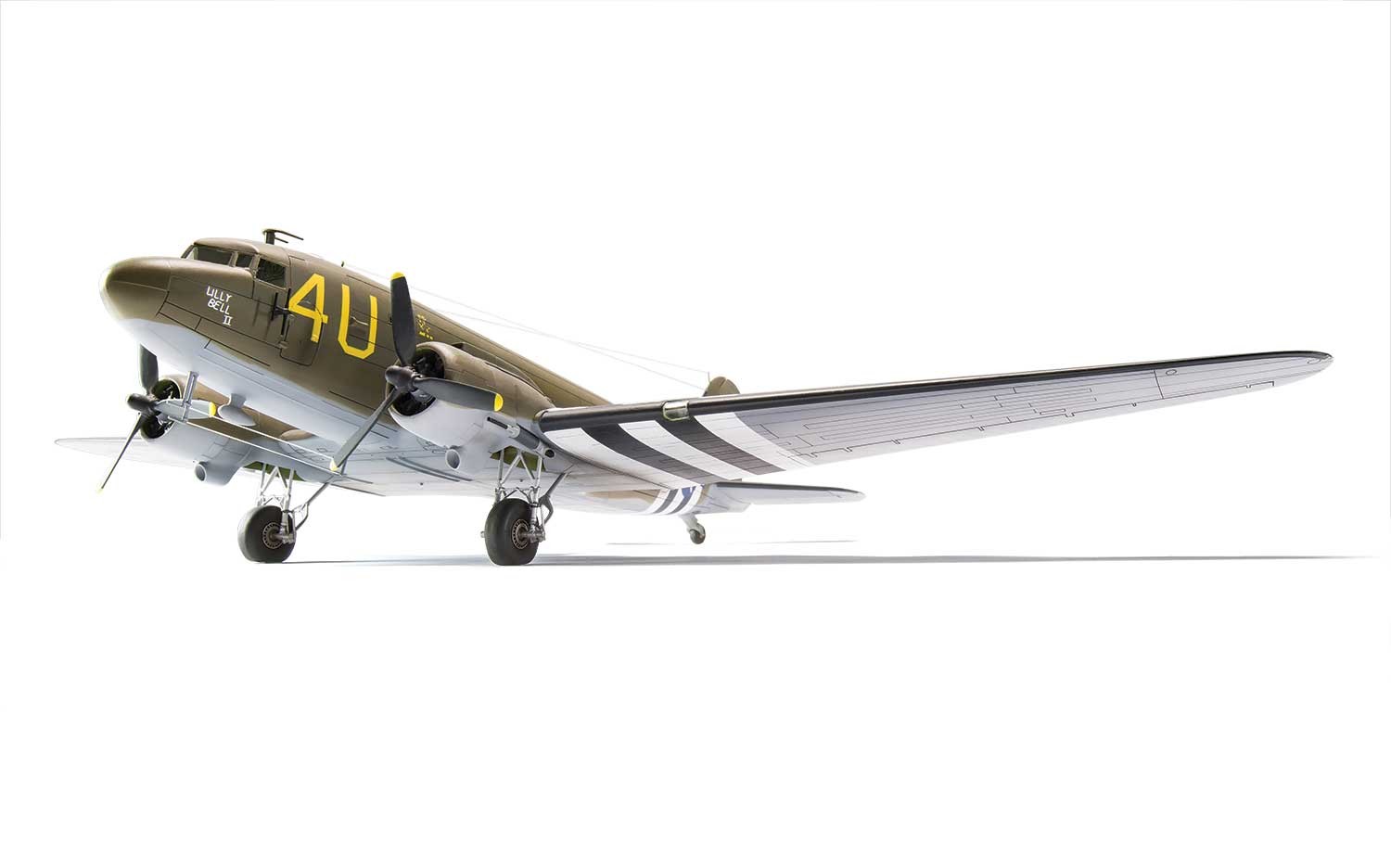 Douglas Dakota C-47 Skytrain - Airfix A08014 | kingshobby.com