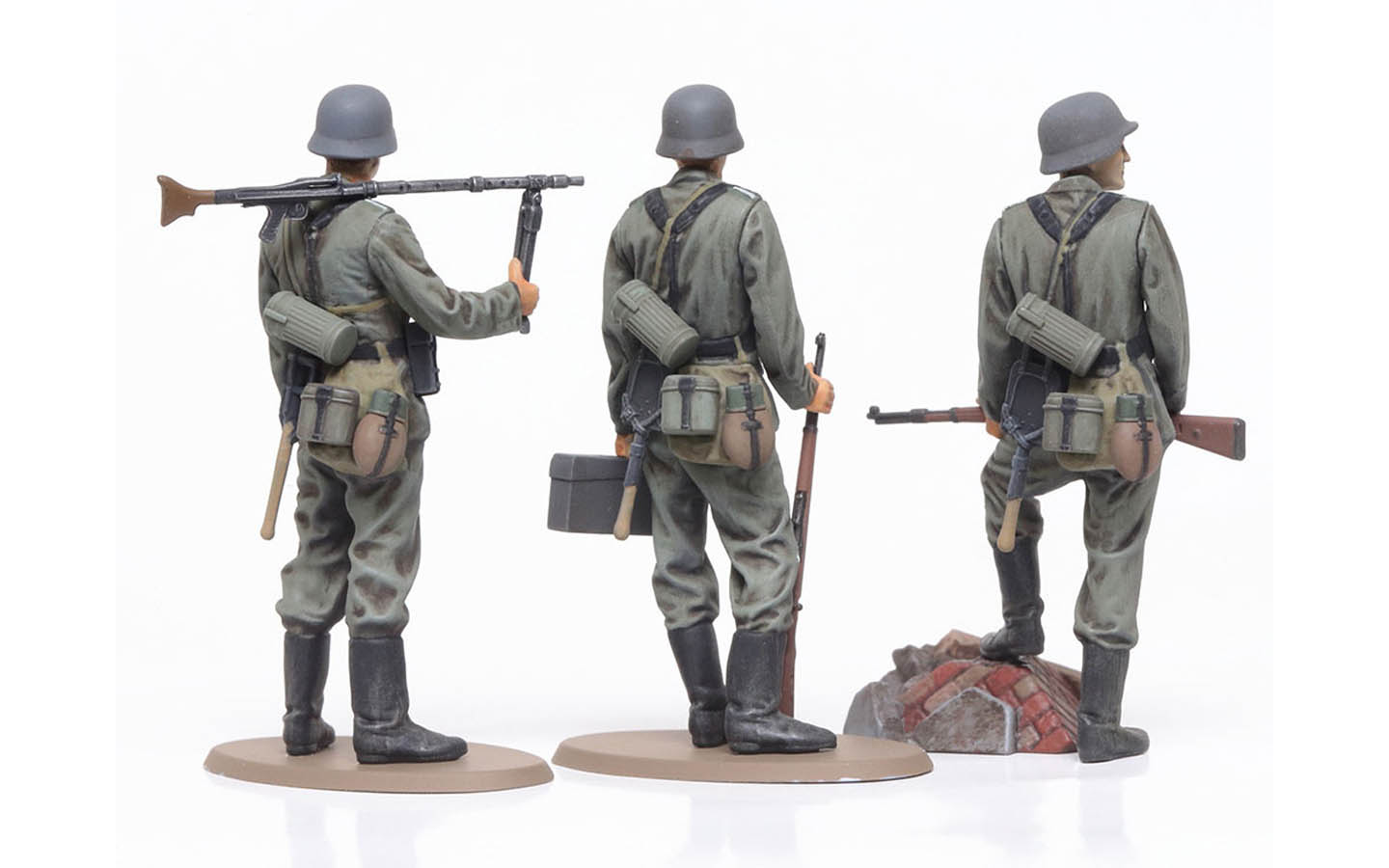 WWII Wehrmacht Infantry Set - Tamiya 32602 | kingshobby.com