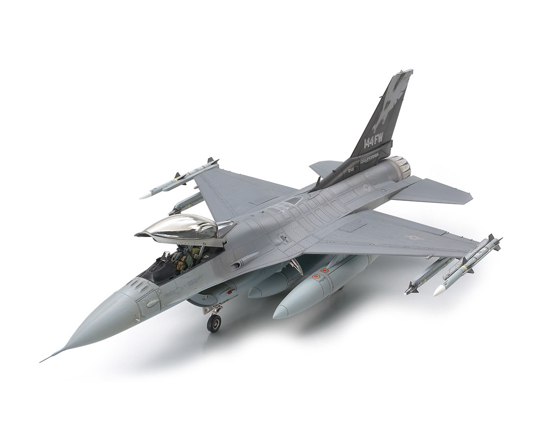 Lockheed F-16C (Block 25/32) - Tamiya 61101 | kingshobby.com