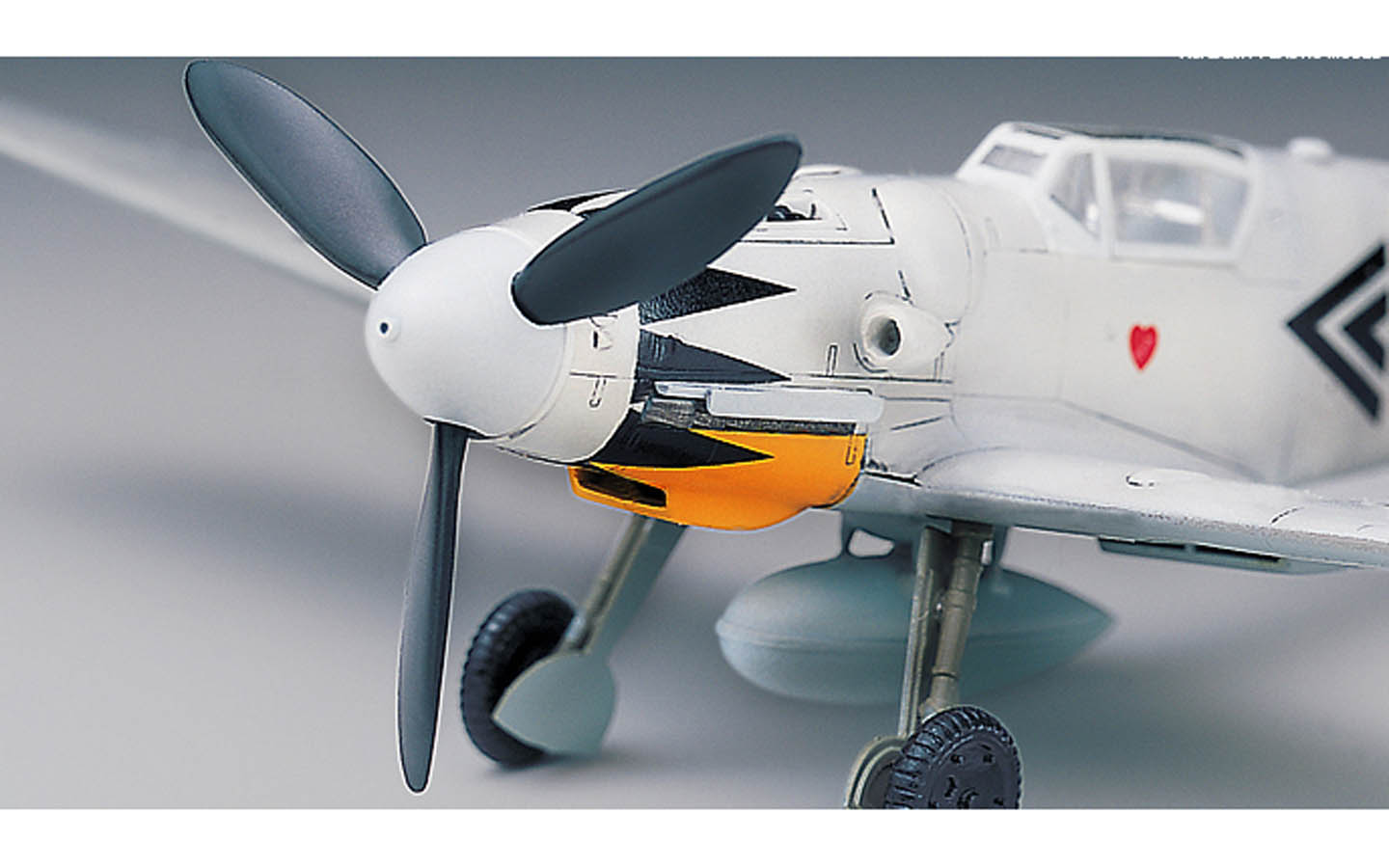 Messerschmitt Bf 109G-14 - Academy 12454 | kingshobby.com