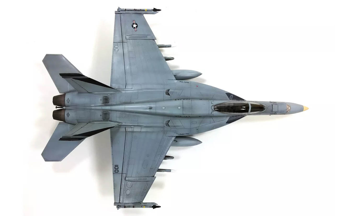 USN F/A-18E, VFA-143, Pukin Dogs - Academy 12547 | kingshobby.com