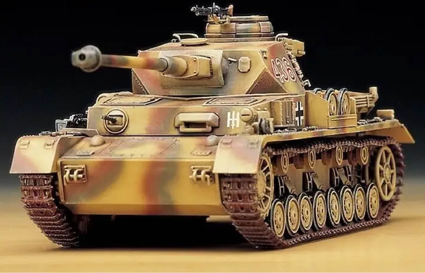 Panzer IV Ausf H. with Armor - Academy 13233 | kingshobby.com