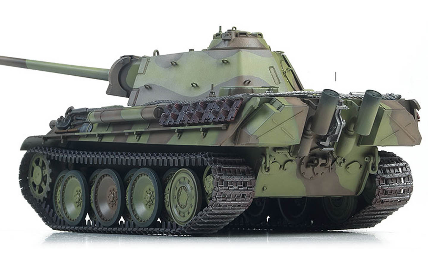 Pz.Kpfw.V Panther Ausf G, Last Production - Academy 13523 | kingshobby.com