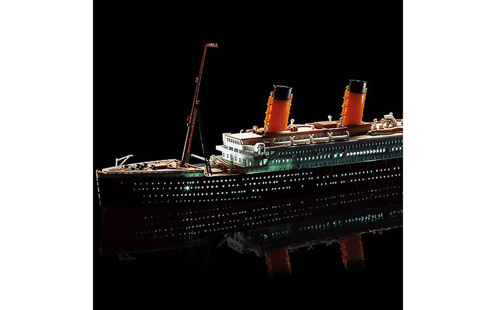 R.M.S. Titanic LED Set - Academy 14220 | kingshobby.com