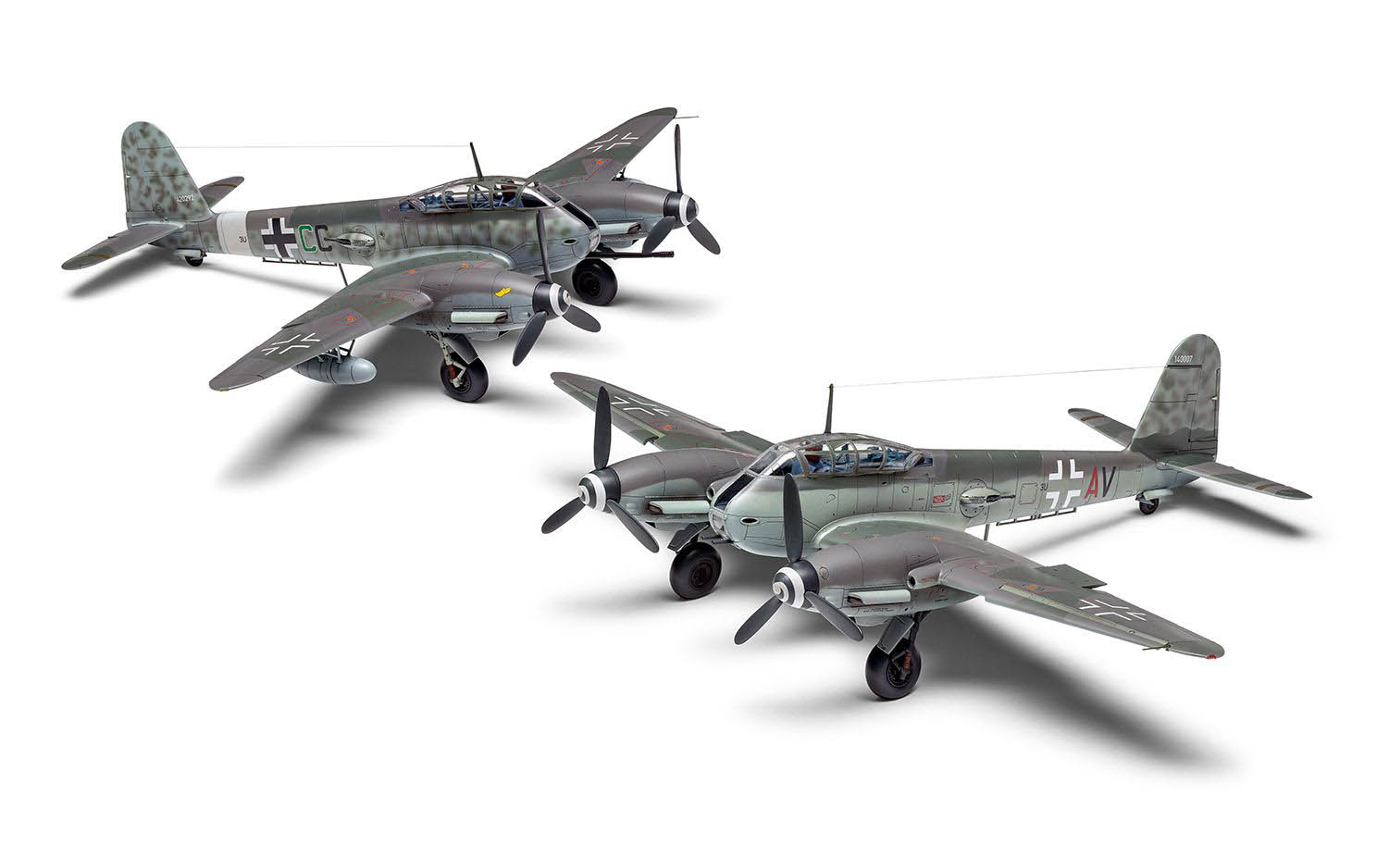 Messerschmitt Me410A-1/U2 & U4 - Airfix A04066 | kingshobby.com