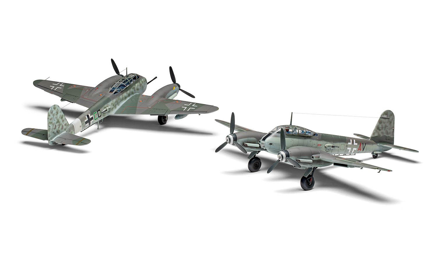 Messerschmitt Me410A-1/U2 & U4 - Airfix A04066 | kingshobby.com