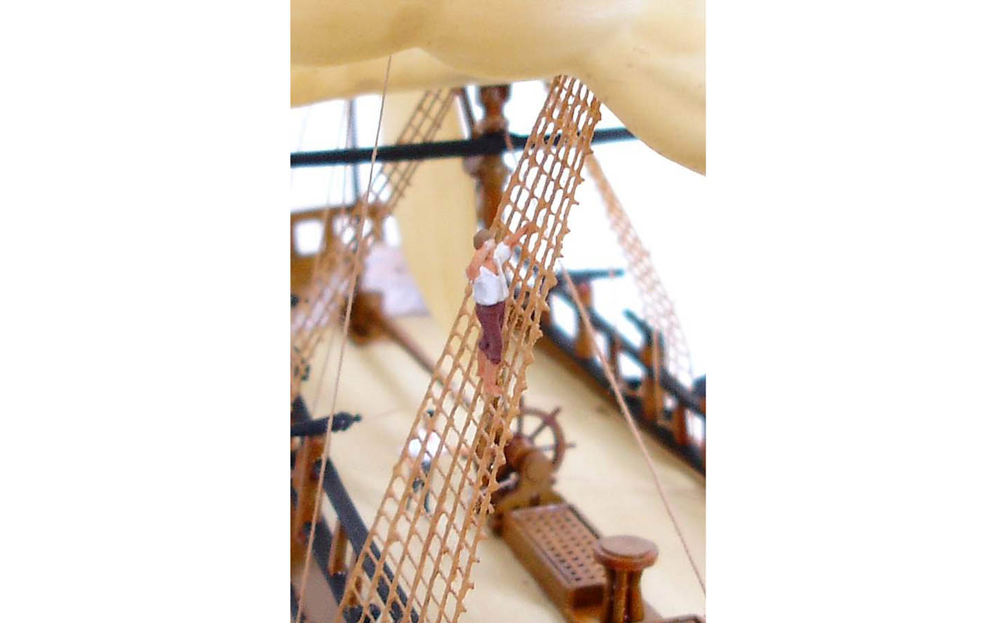 Endeavour Bark and Captain Cook 250th anniversary - Airfix A50047 ...