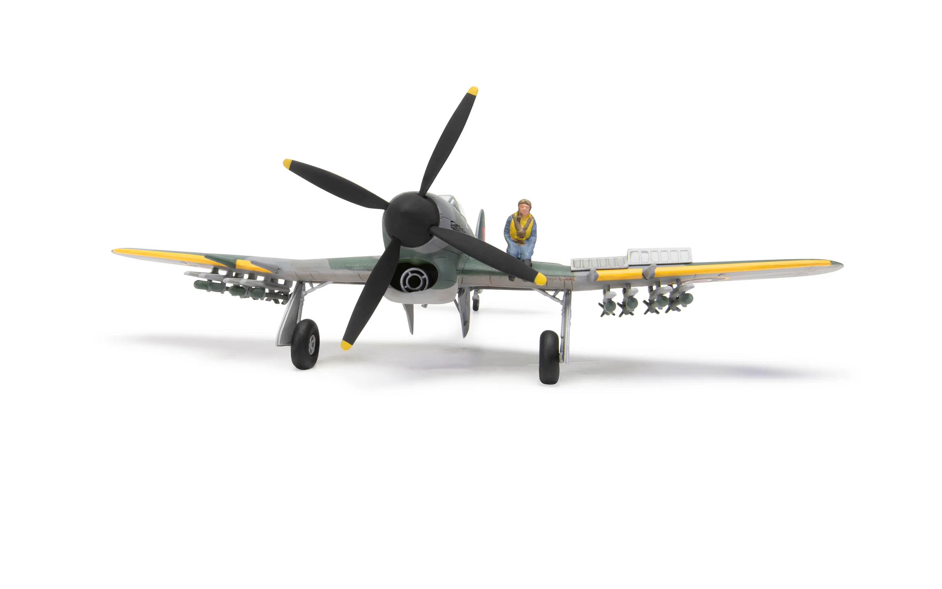 Hawker Typhoon Mk.Ib - Starter Set - Airfix A55208A | kingshobby.com