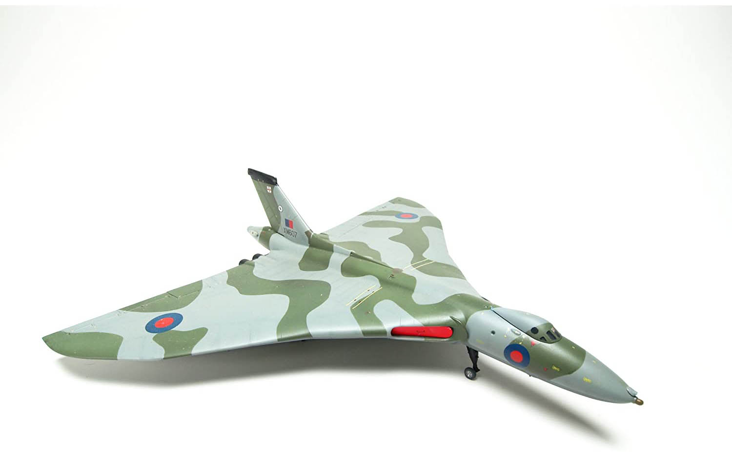 Avro Vulcan B Mk2 XH558 - Vulcan To The Sky - Gift Set - Airfix A50097 ...