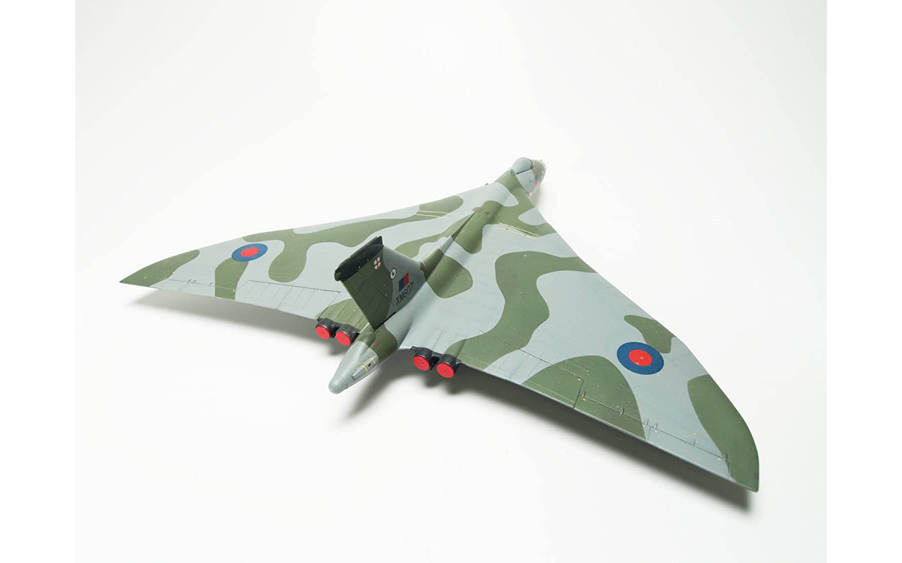 Avro Vulcan B Mk2 XH558 - Vulcan To The Sky - Gift Set - Airfix A50097 ...