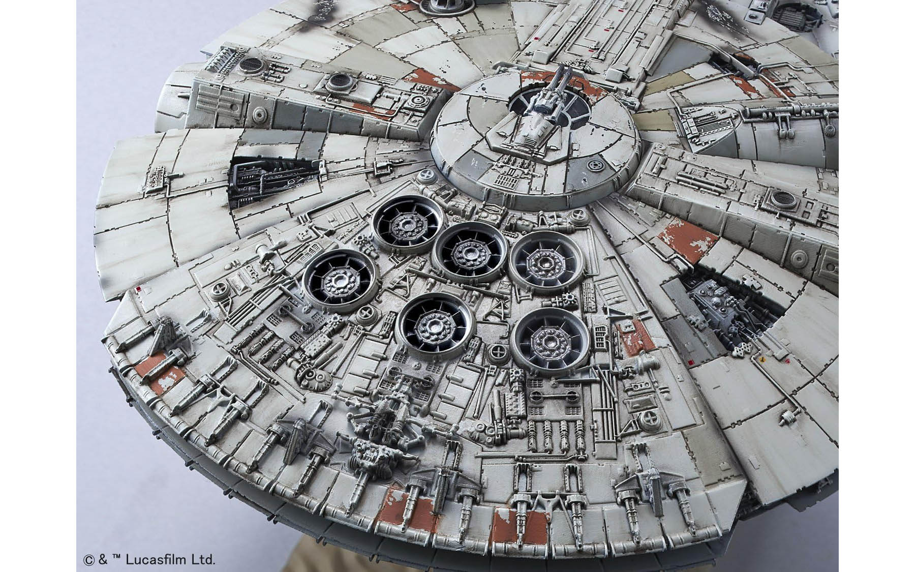 Millennium Falcon Force Awakens Version Star Wars - Bandai 2378864 ...