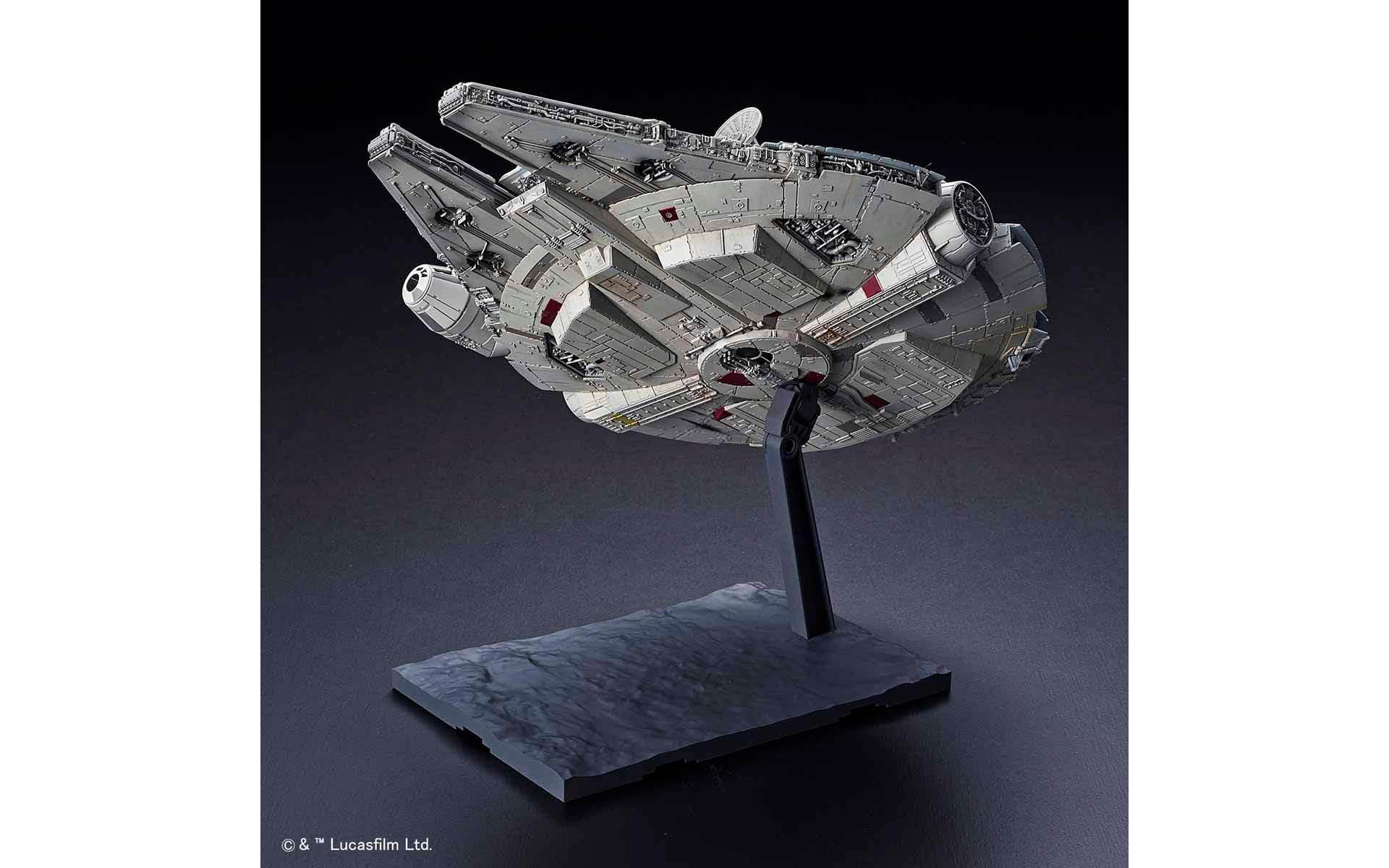Millennium Falcon, The Rise of Skywalker, Star Wars - Bandai 5058195 ...