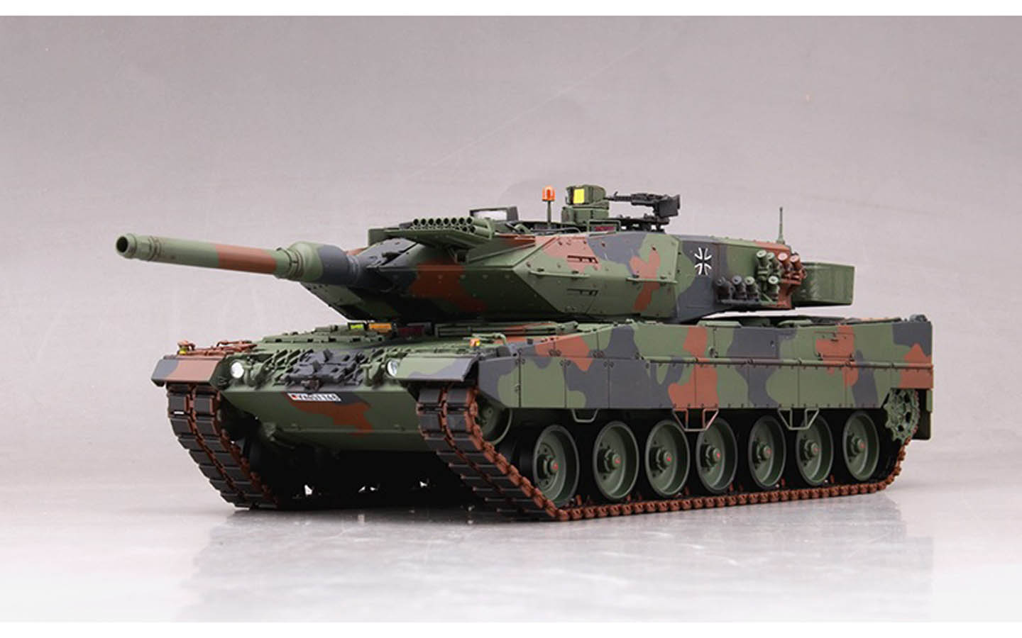 Leopard 2 A5&A6 Early &A6 Late, 3 in 1 - Border BT002 | kingshobby.com