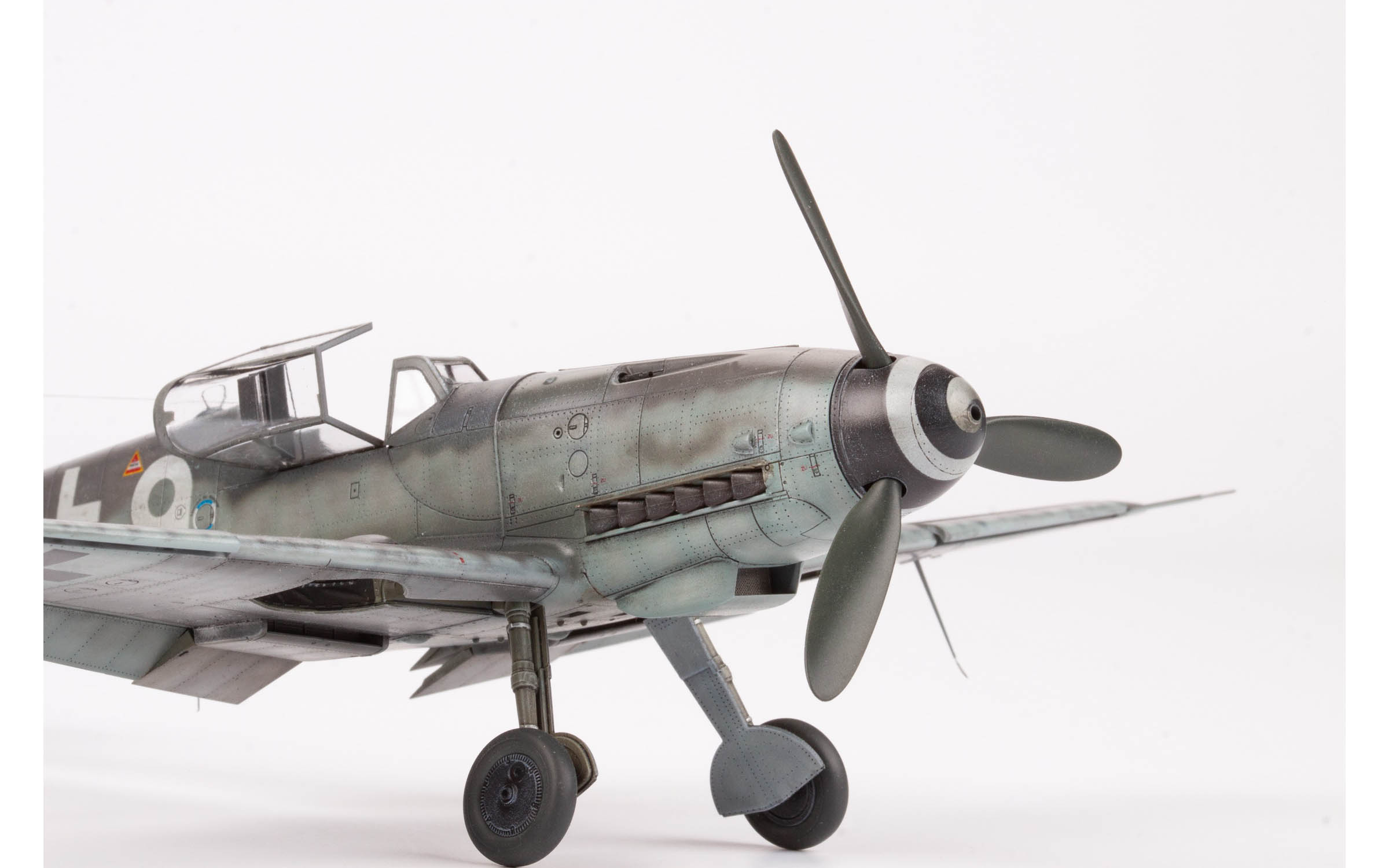 Bf 109G-10 Mtt Regensburg - ProfiPACK - Eduard 82119 | kingshobby.com