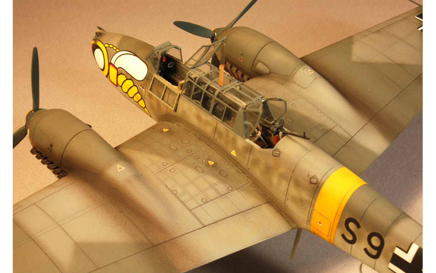 Bf 110E - ProfiPACK - Eduard 8203 | kingshobby.com