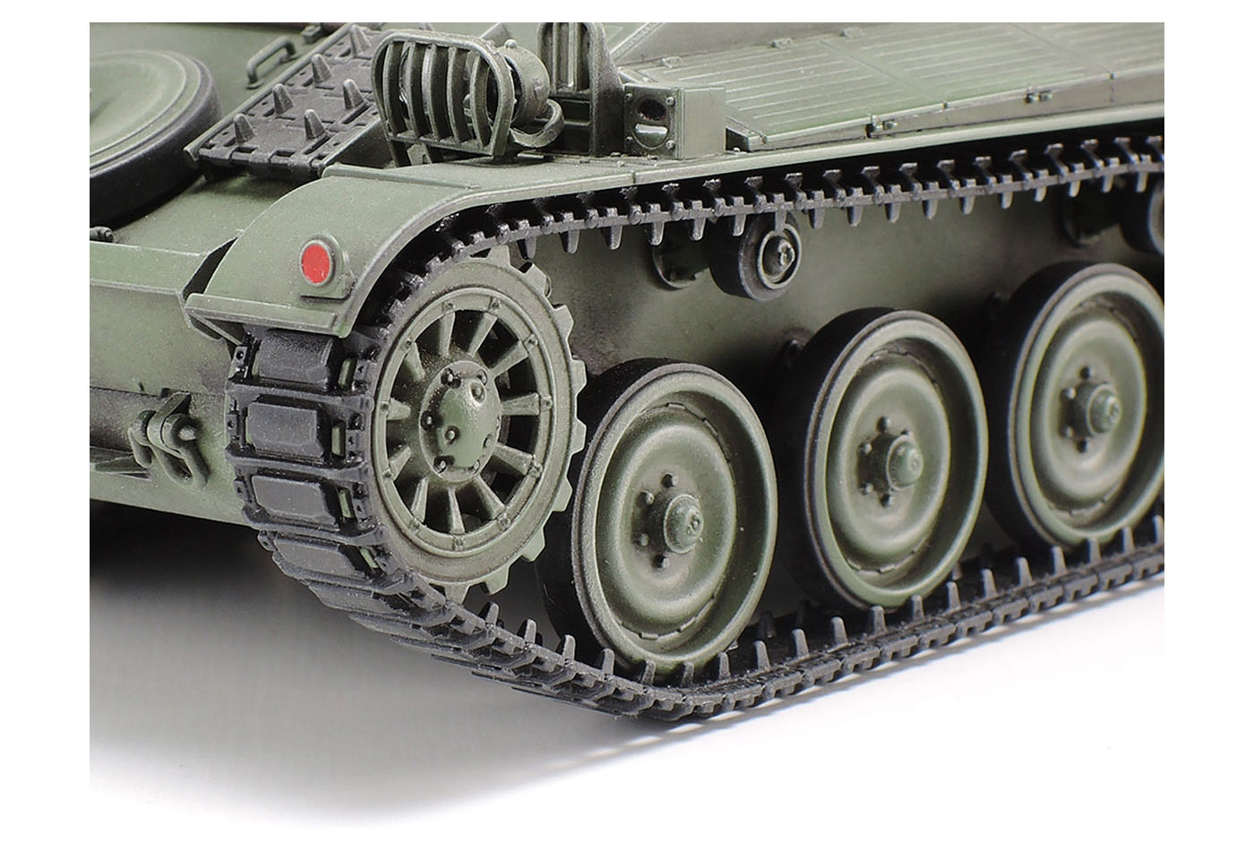 French Light Tank AMX-13 - Tamiya 35349 | kingshobby.com