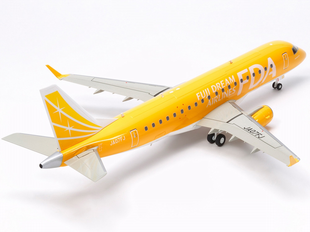 Fuji Dream Airlines - Embraer 175 - Tamiya 92197 | kingshobby.com