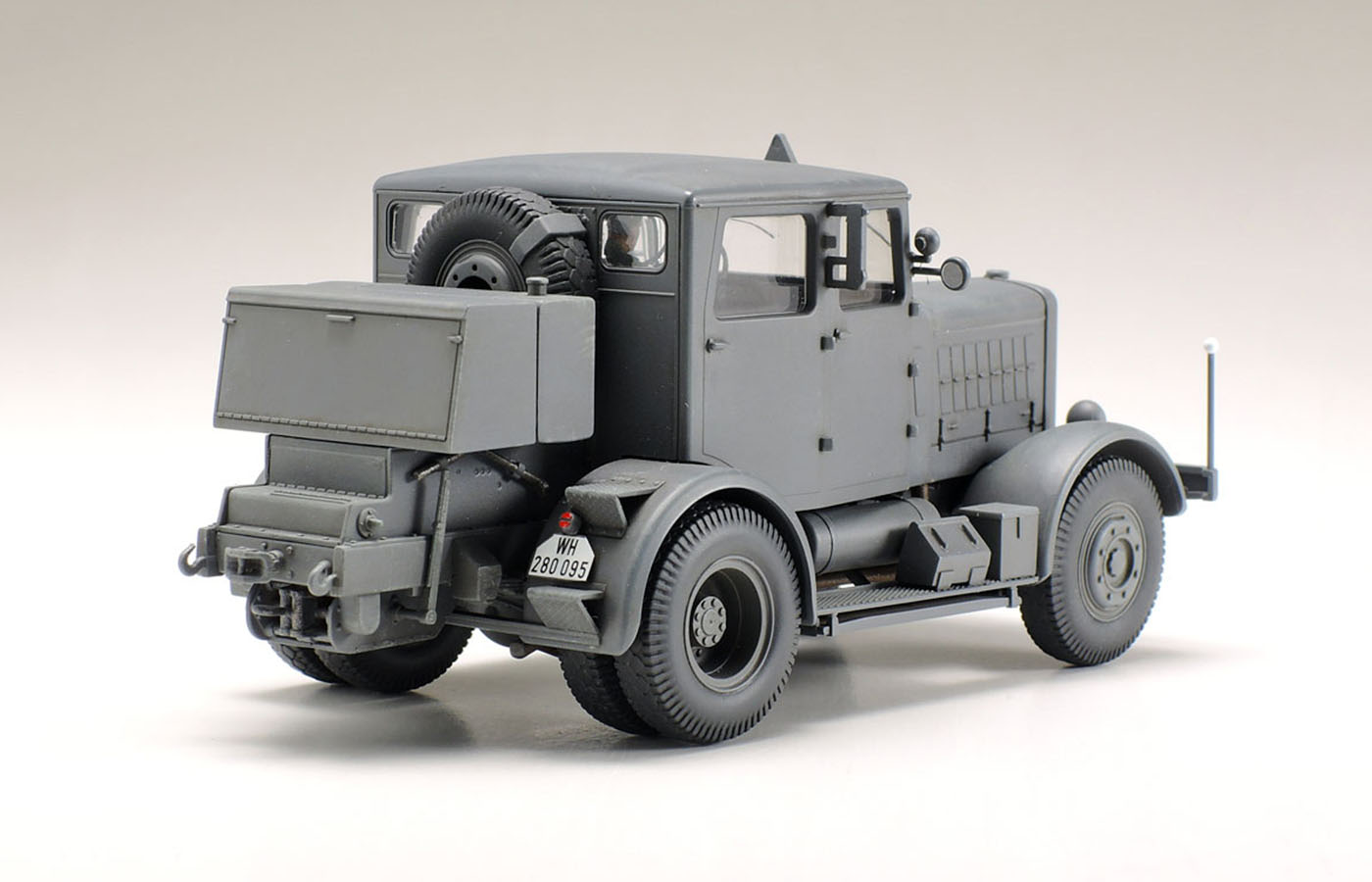 German Heavy Tractor SS-100 - Tamiya 32593 | kingshobby.com