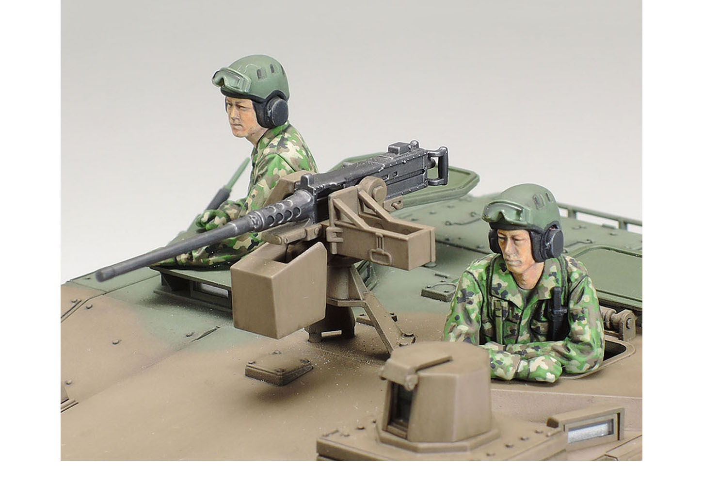JGSDF MCV Type 16 - Tamiya 35361 | kingshobby.com