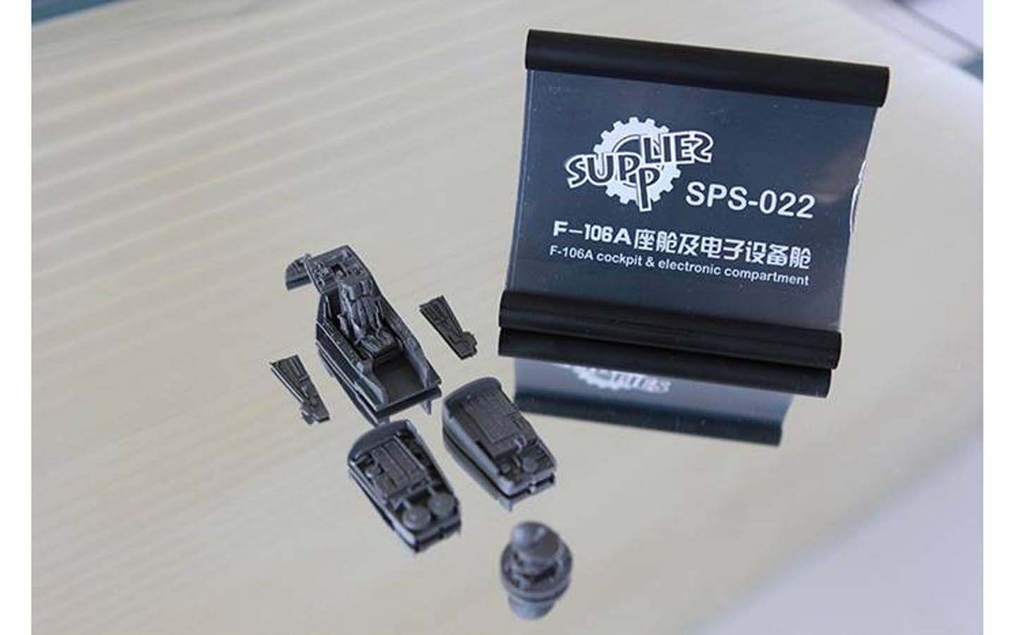 F-106A Cockpit & Electronic Compartment - Meng SPS-022 | kingshobby.com