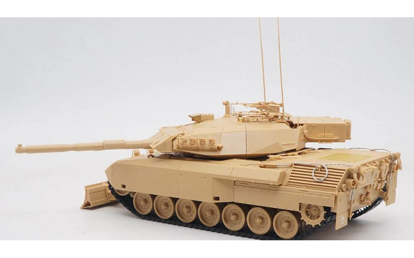 Leopard C2 Mexas with Dozer Blade, Canadian Main Battle Tank - Meng TS ...