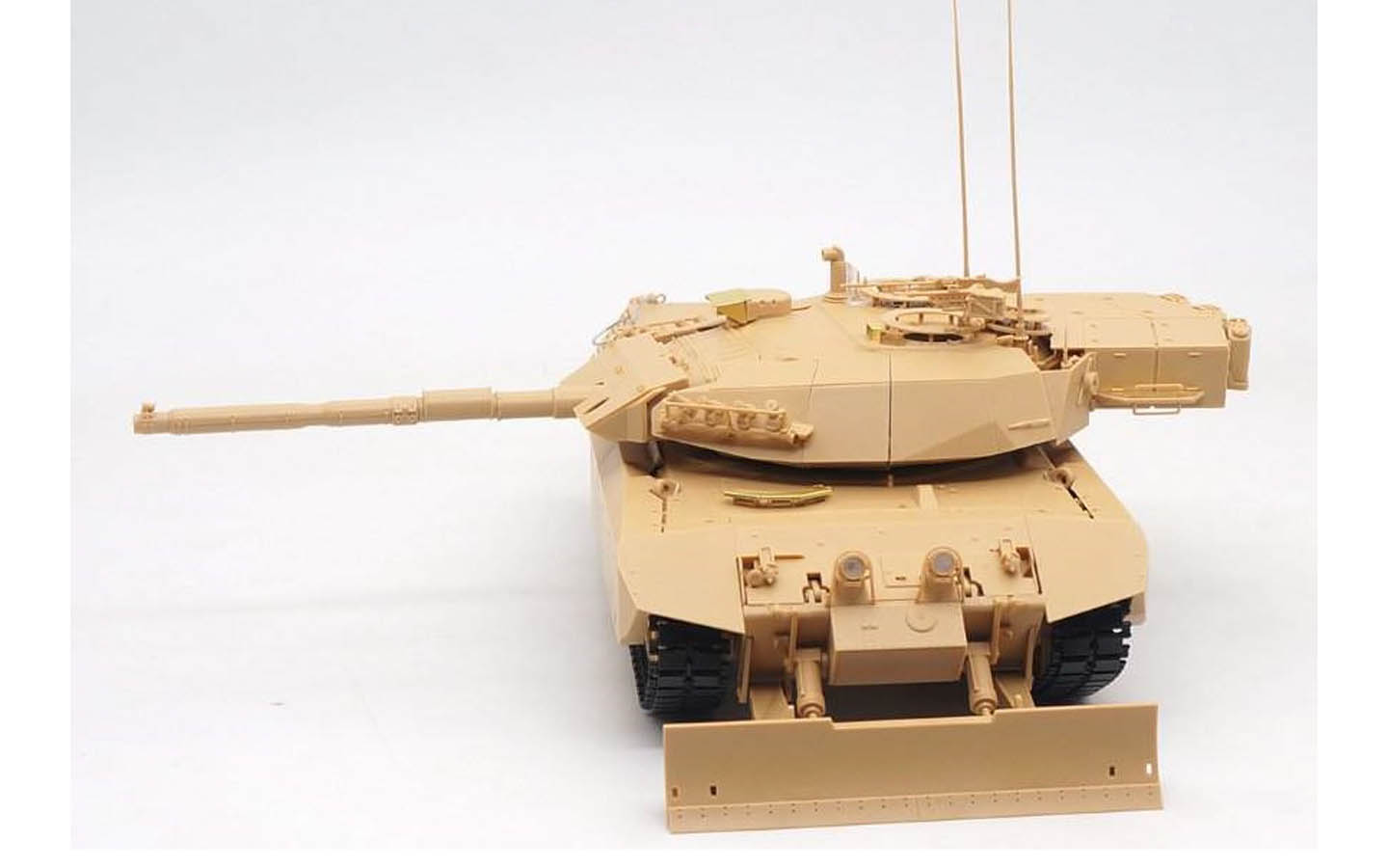 Leopard C2 Mexas with Dozer Blade, Canadian Main Battle Tank - Meng TS ...