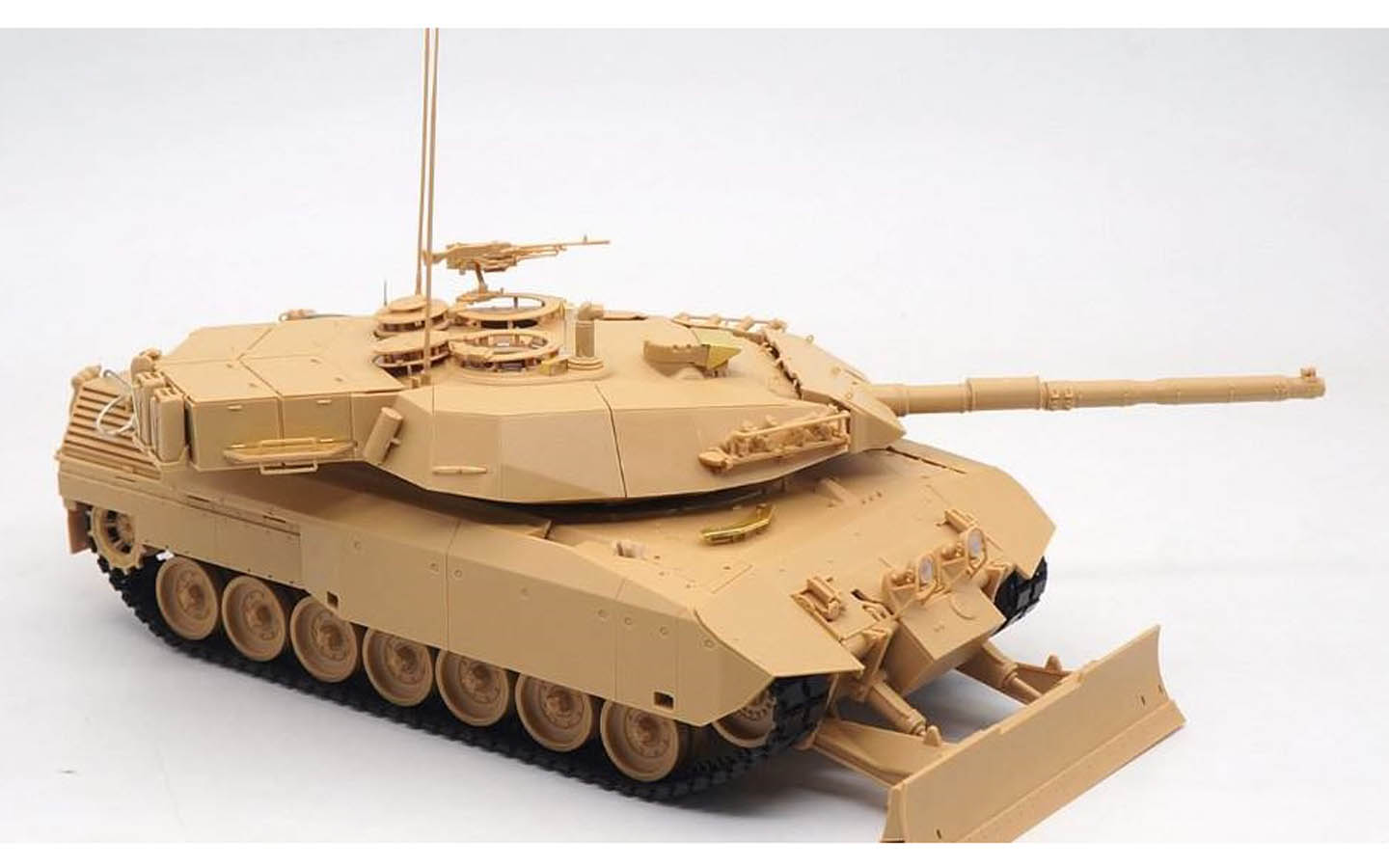 Leopard C2 Mexas with Dozer Blade, Canadian Main Battle Tank - Meng TS ...