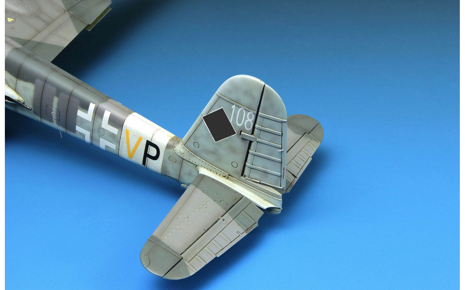 Messerschmitt Me-410B-2/U4 Heavy Fighter - Meng LS-001 | kingshobby.com