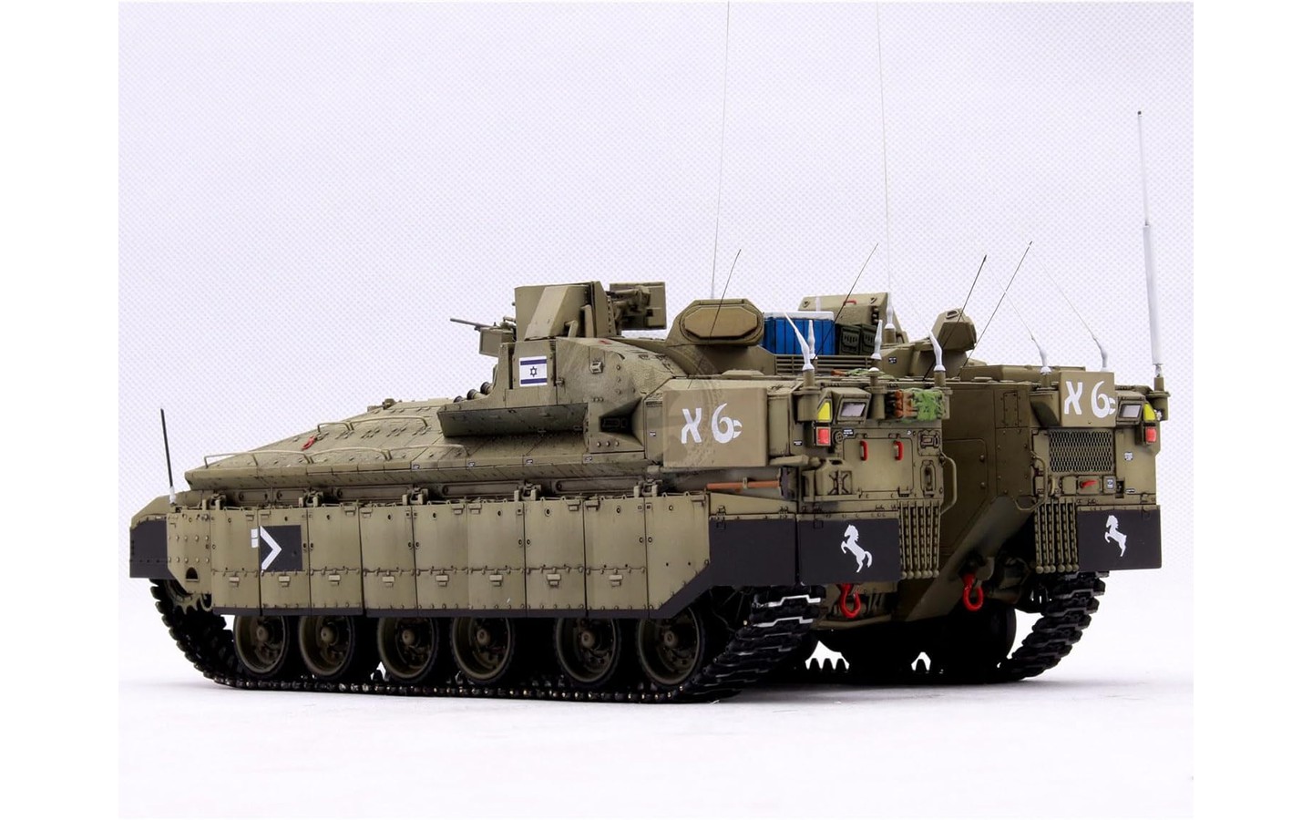 Israeli Heavy Armoured Personnel Carrier Namer - Meng SS-018 ...