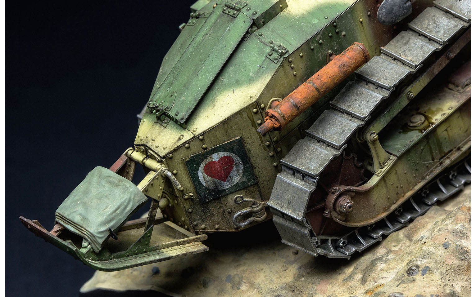 French FT-17 Light Tank (Riveted Turret) - Meng TS-011 | kingshobby.com