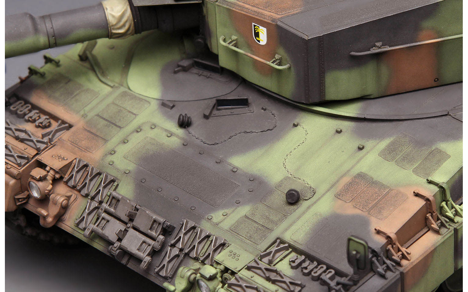 German Main Battle Tank Leopard 2 A4 - Meng TS-016 | kingshobby.com