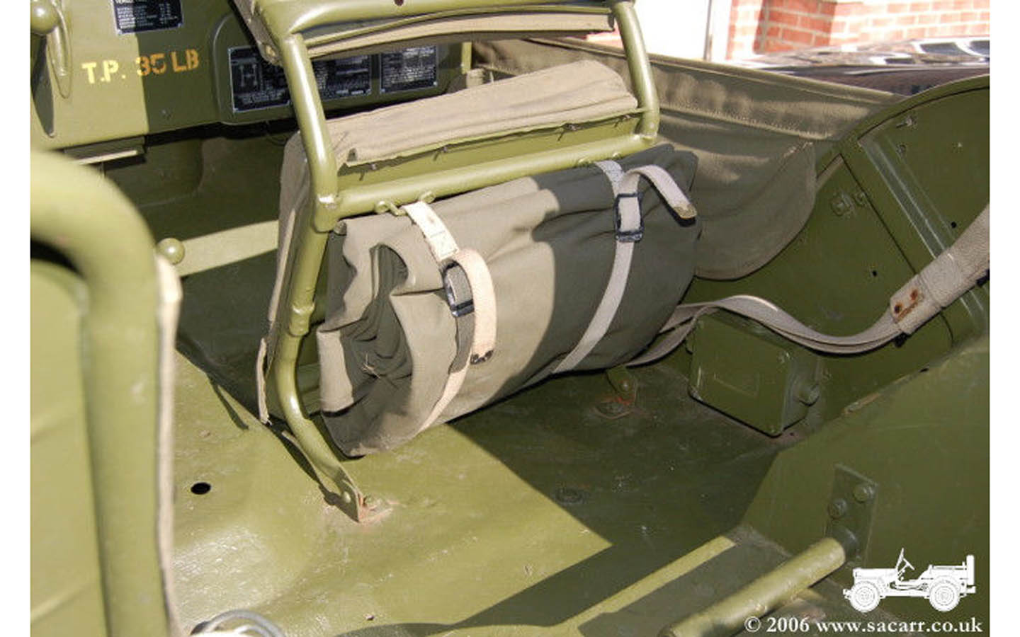 Wasp Flamethrower Jeep - Meng VS-012 | kingshobby.com