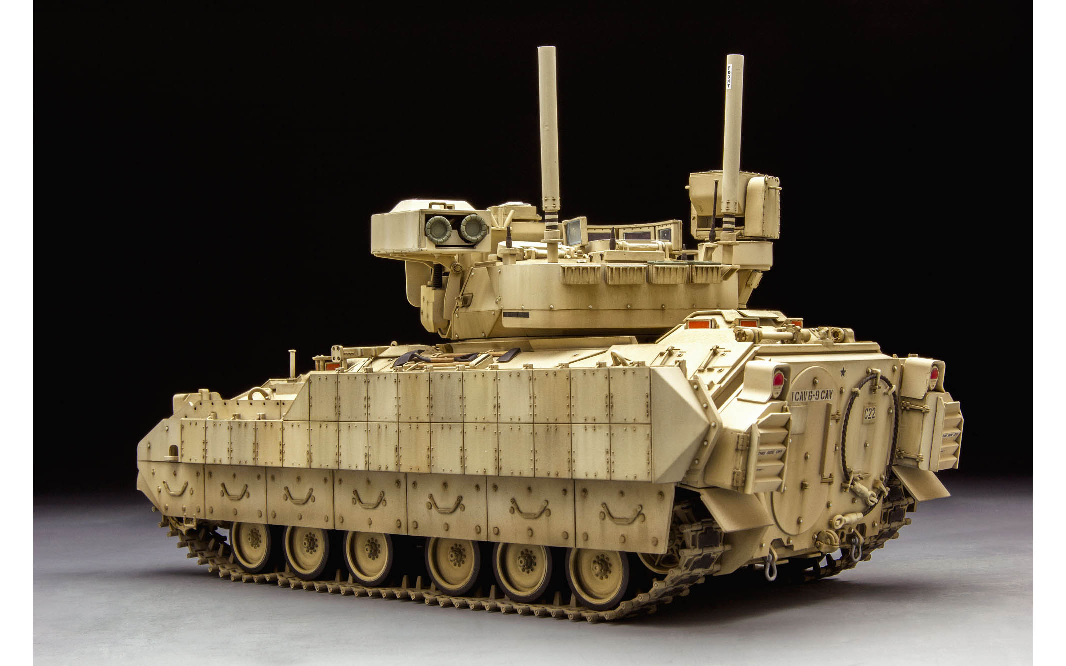 U.S. Cavalry Fighting Vehicle M3A3 Bradley w/BUSK III - Meng SS-006 ...