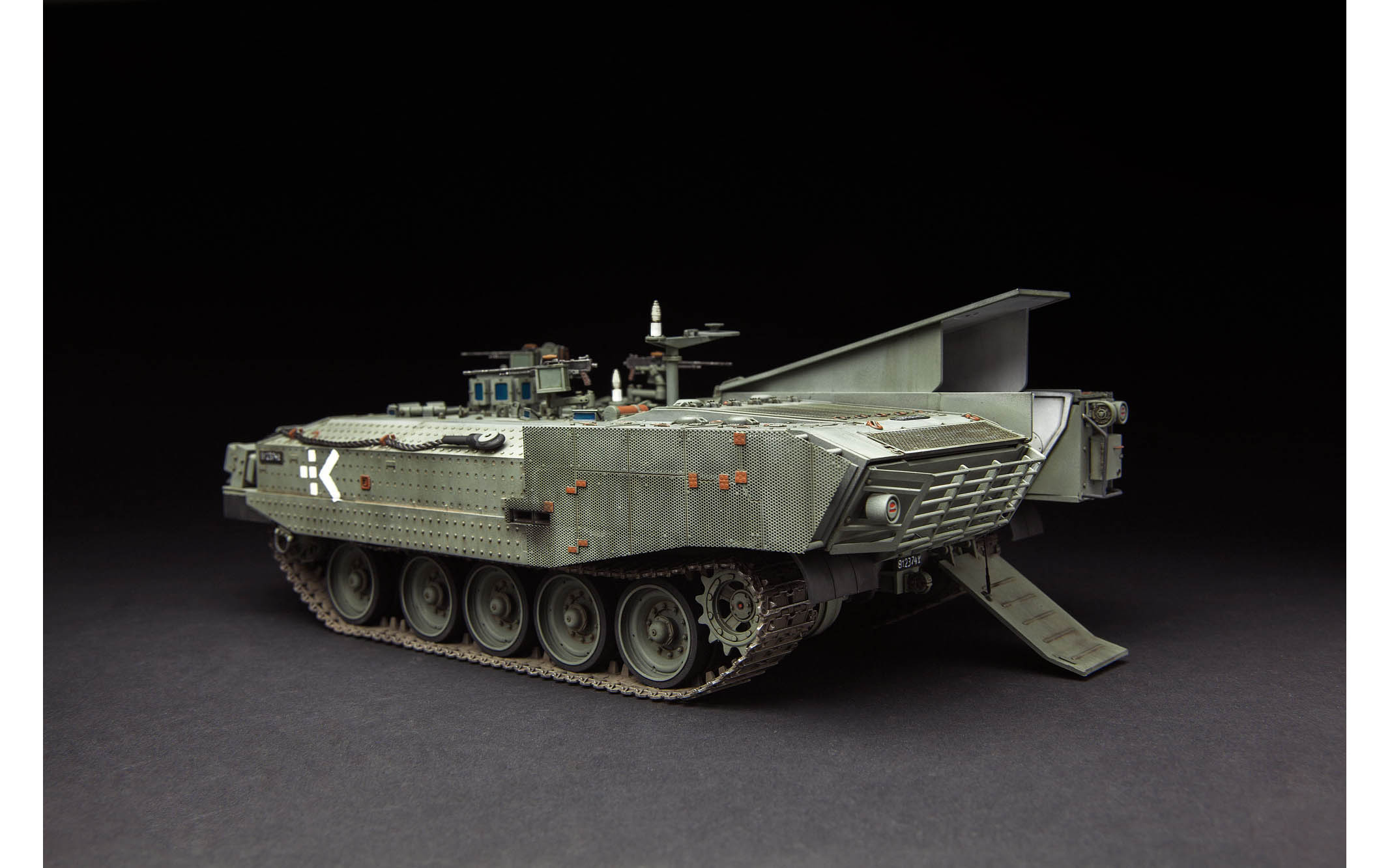 Israel Heavy Armoured Personnel Carrier Achzarit Late - Meng SS-008 ...