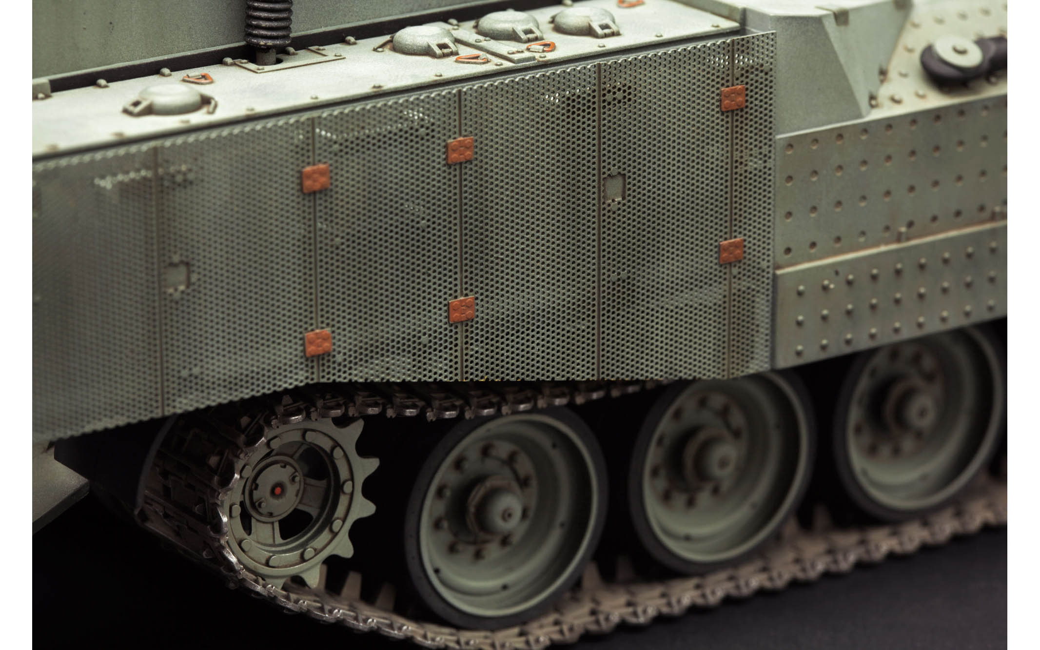 Israel Heavy Armoured Personnel Carrier Achzarit Late - Meng SS-008 ...