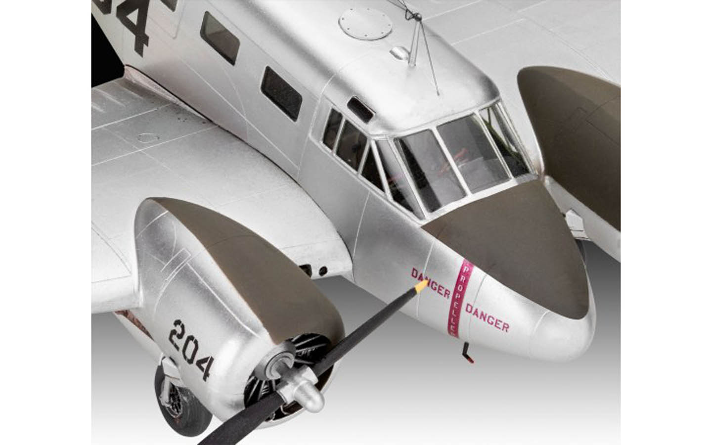 Beechcraft Model 18 - Revell 03811 | kingshobby.com