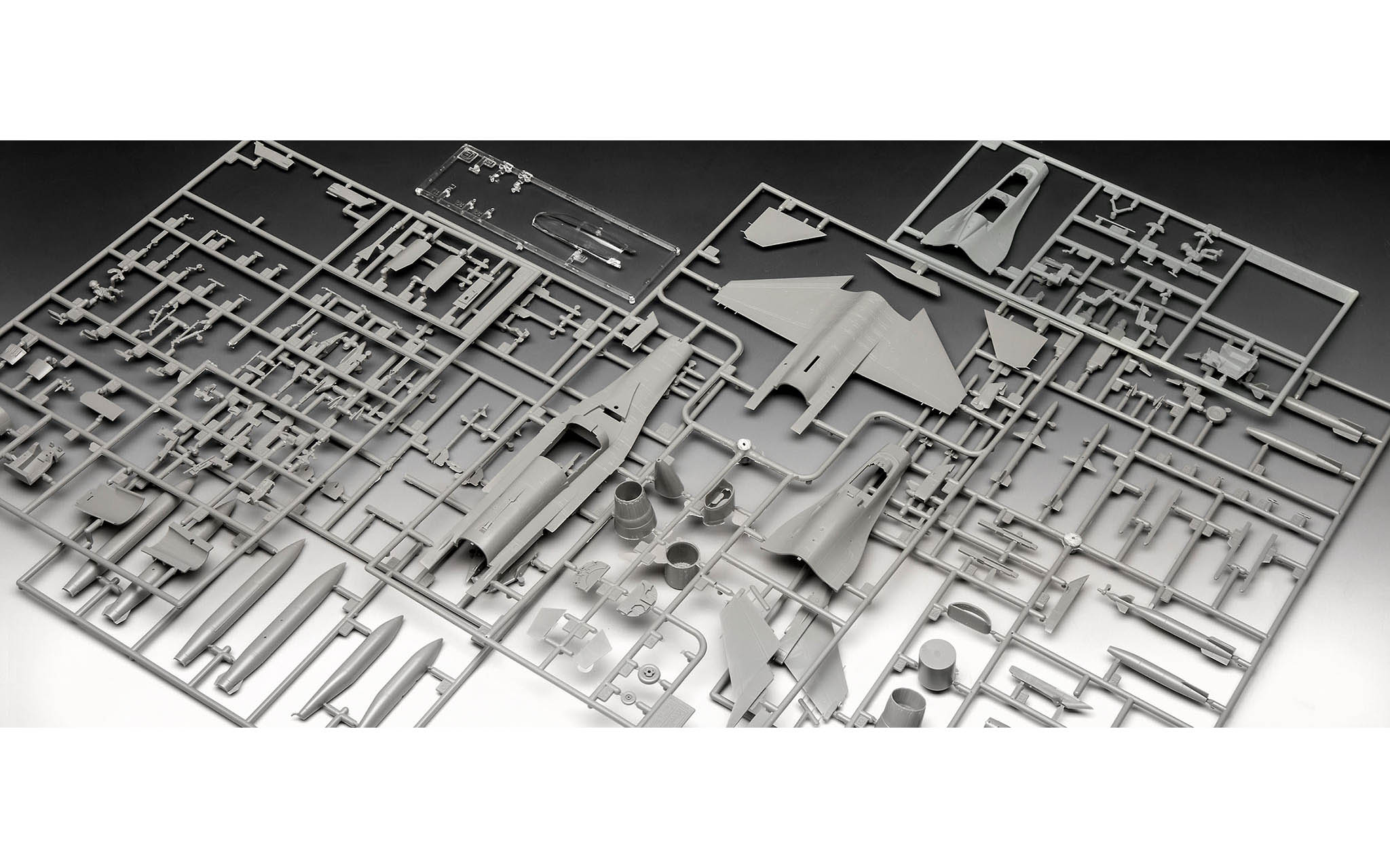 Lockheed Martin F-16D Tigermeet 2014 - Revell 03844 | kingshobby.com