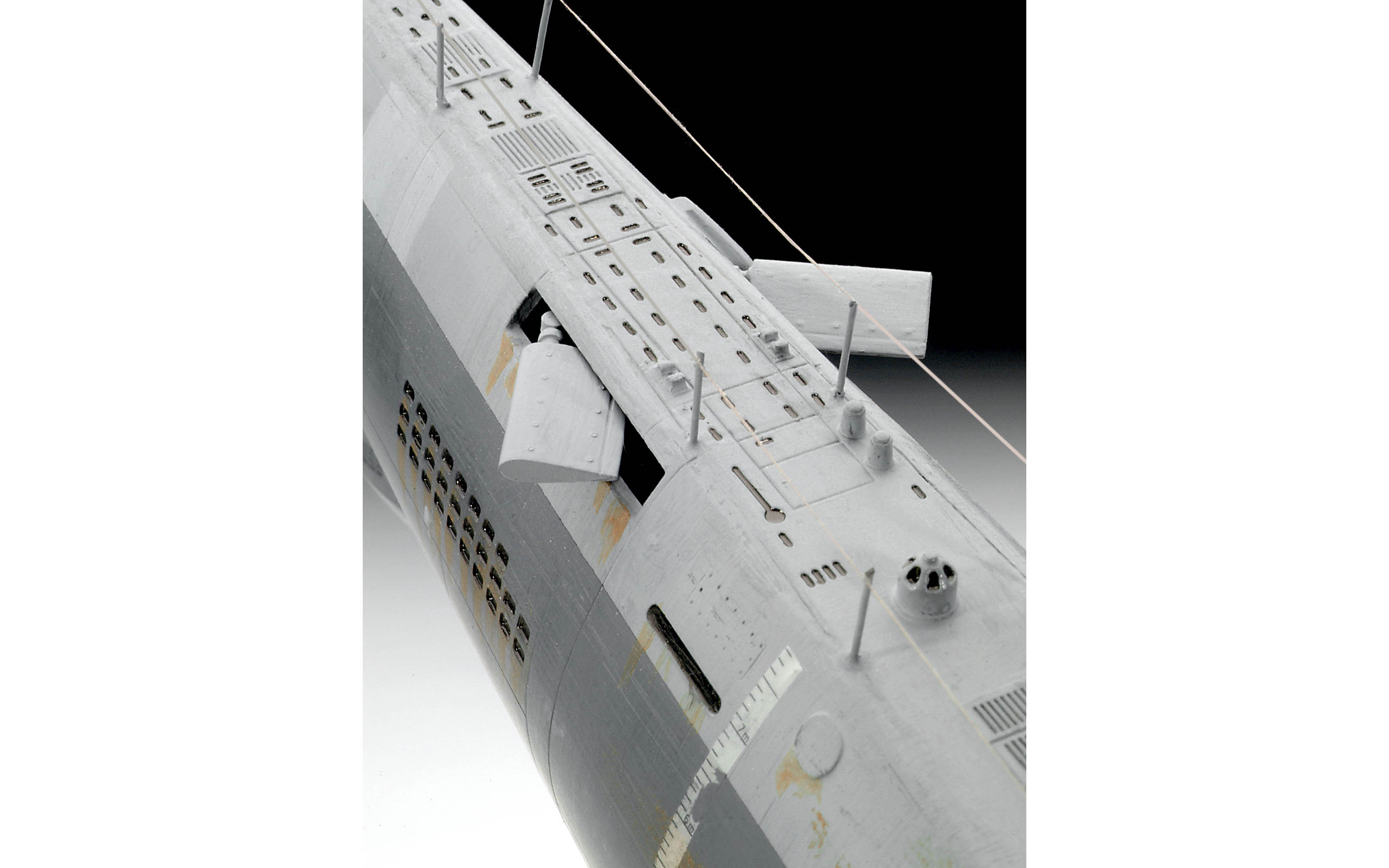 German Submarine Type XXI - Revell 05177 | kingshobby.com