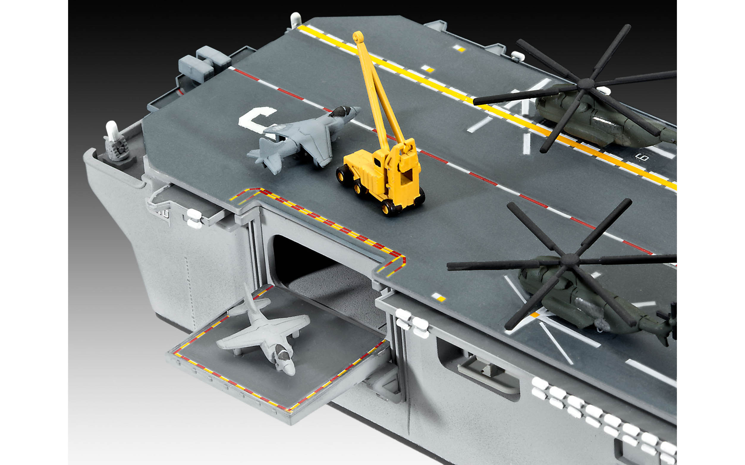 Assault Carrier USS WASP CLASS - Revell 05178 | kingshobby.com