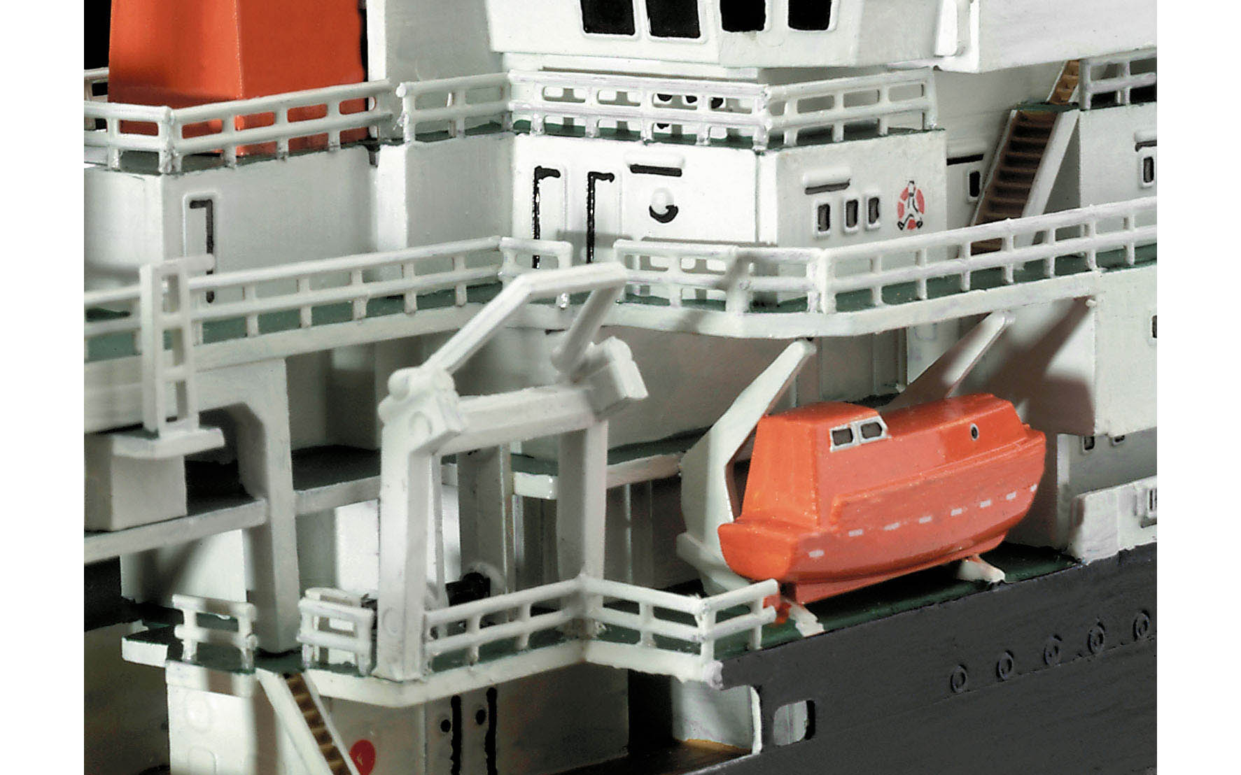 Meteor - German Research Vessel - Revell 05218 | kingshobby.com