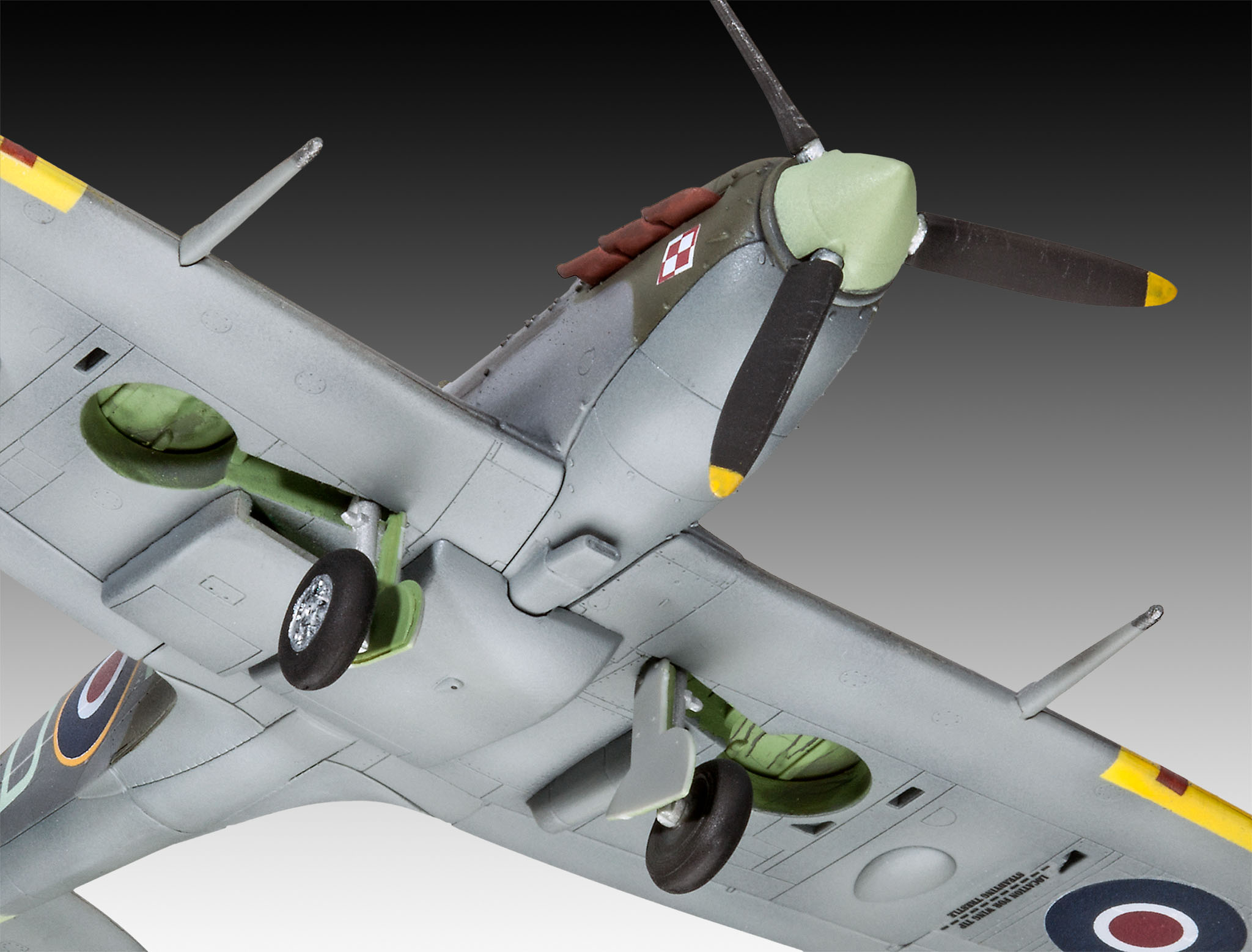 Supermarine Spitfire Mk.Vb - Improved Armament - Revell 03897 ...