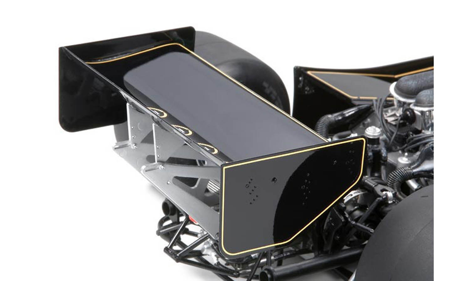 Lotus Type 78 with Photo Etched Parts - Tamiya 12037 | kingshobby.com