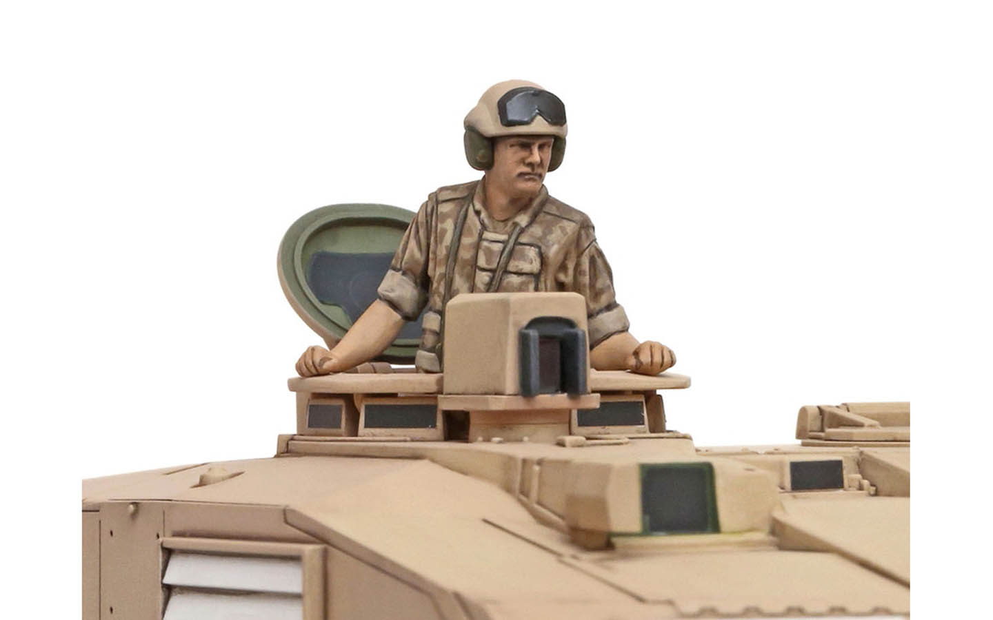 British Main Battle Tank Challenger 2 - Desertised - Tamiya 32601 ...