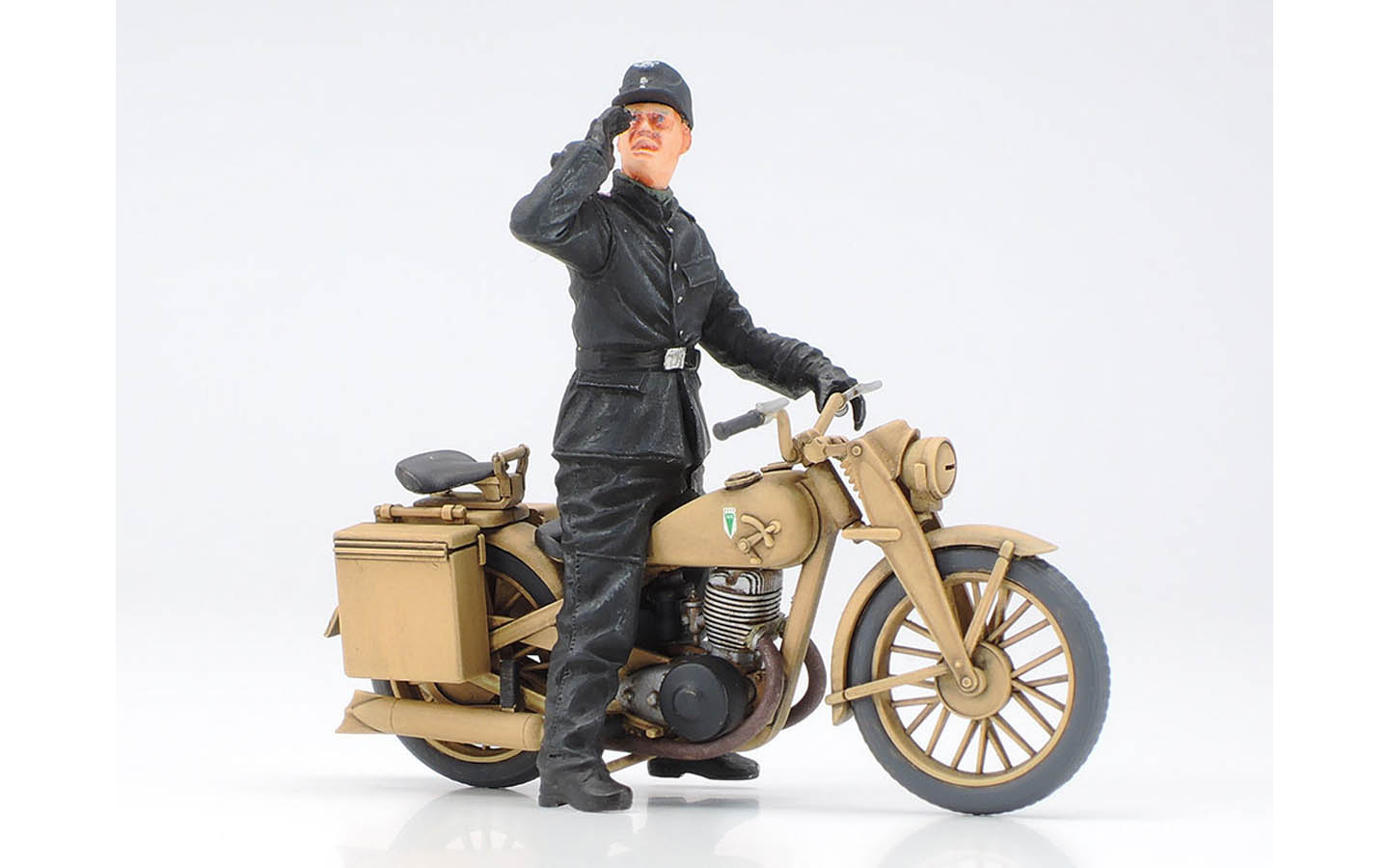 King Tiger Ardennes Front - Tamiya 35252 | kingshobby.com