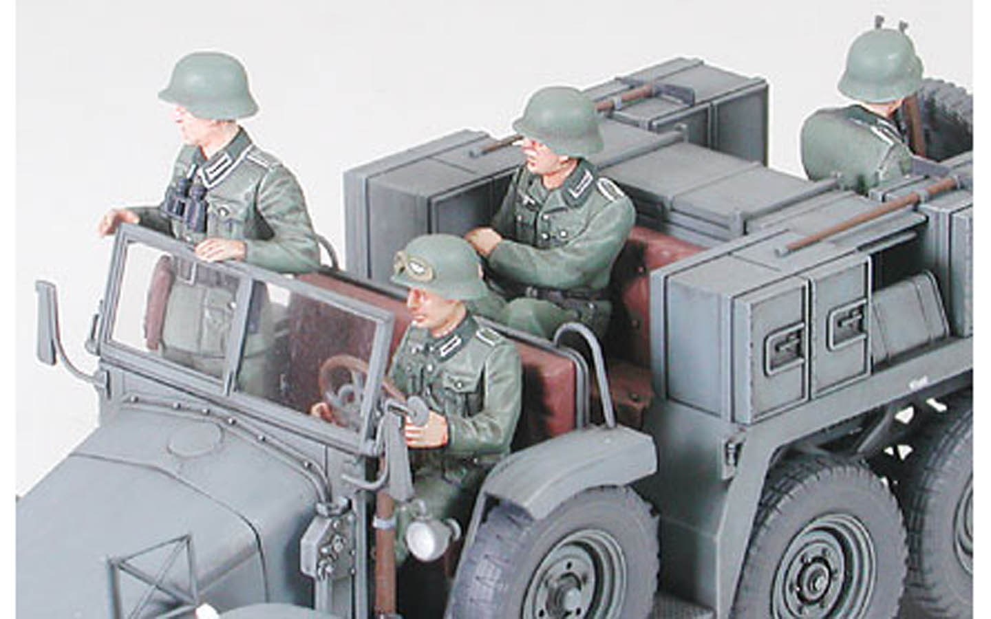 Krupp Towing Truck w/37mm Pak - Tamiya 35259 | kingshobby.com