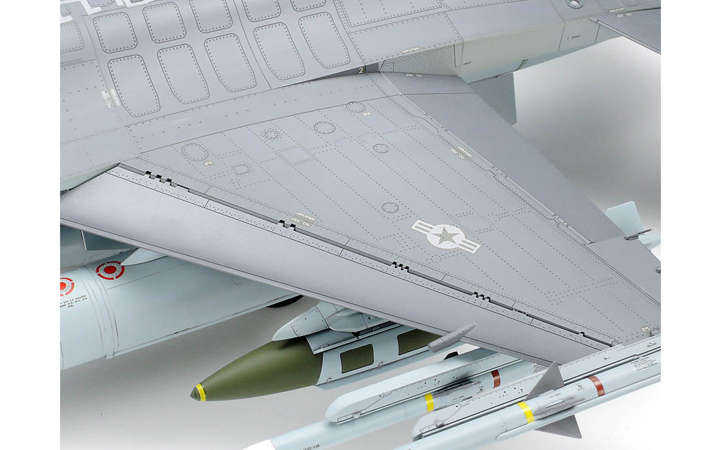 Lockheed Martin F-16CJ Blk 50 - Fighting Falcon - Tamiya 60315 ...