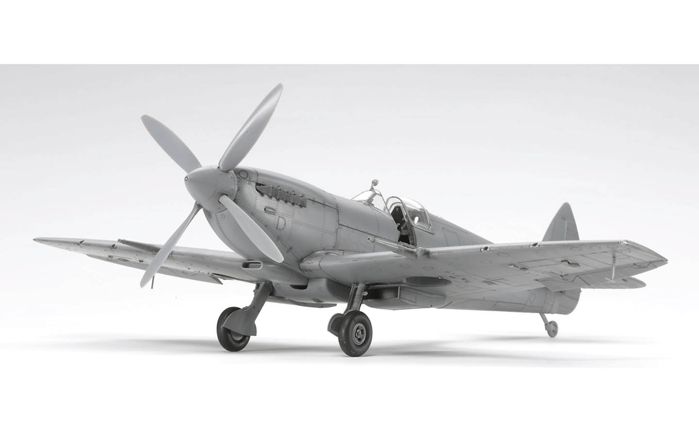 Supermarine Spitfire Mk.IXC - Tamiya 60319 | kingshobby.com