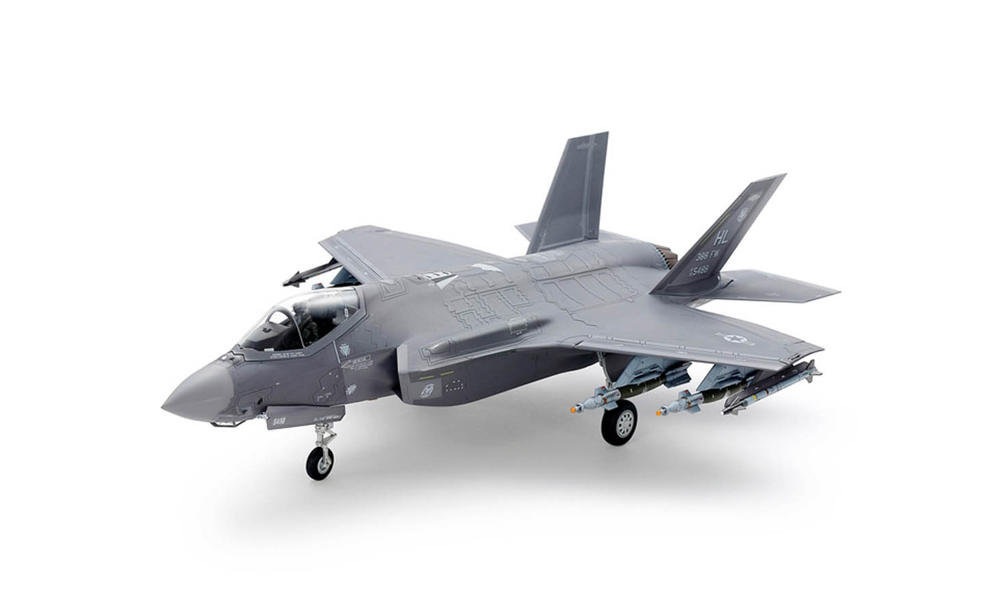 Lockheed Martin F-35A Lightning II - Tamiya 60792 | kingshobby.com